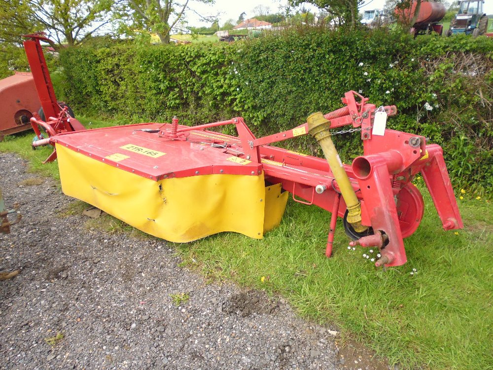 Zetor (Agrostroj-Pelhrimov) ZTR-165 drum mower. 2002. Serial number ...