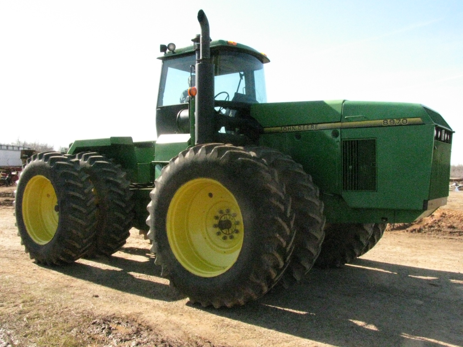 John Deere 8920 Tractor w/power shift Dual wheels on front & back, Sr ...