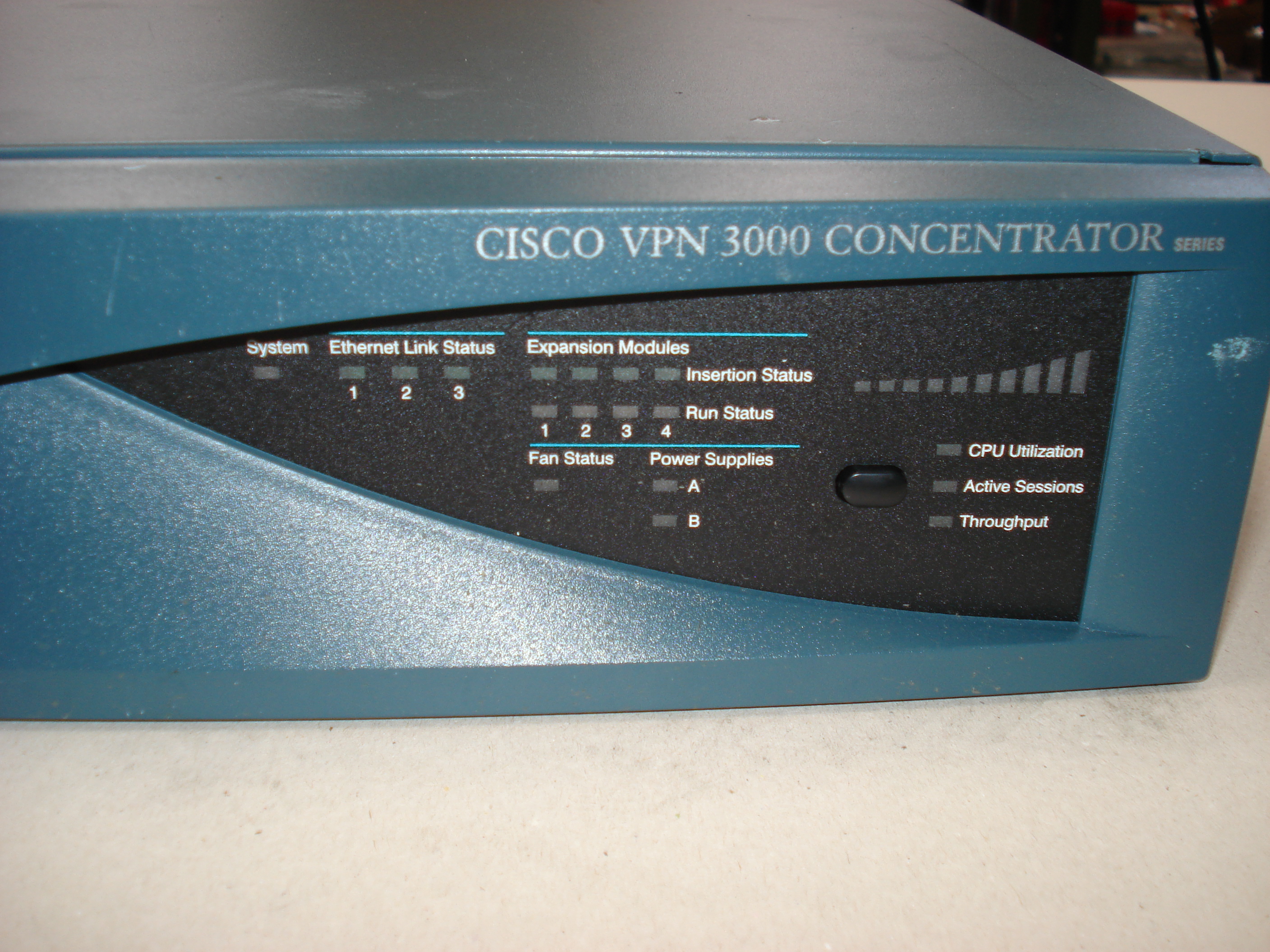 CISCO VPN 3000 Concentrator Router/Switcher