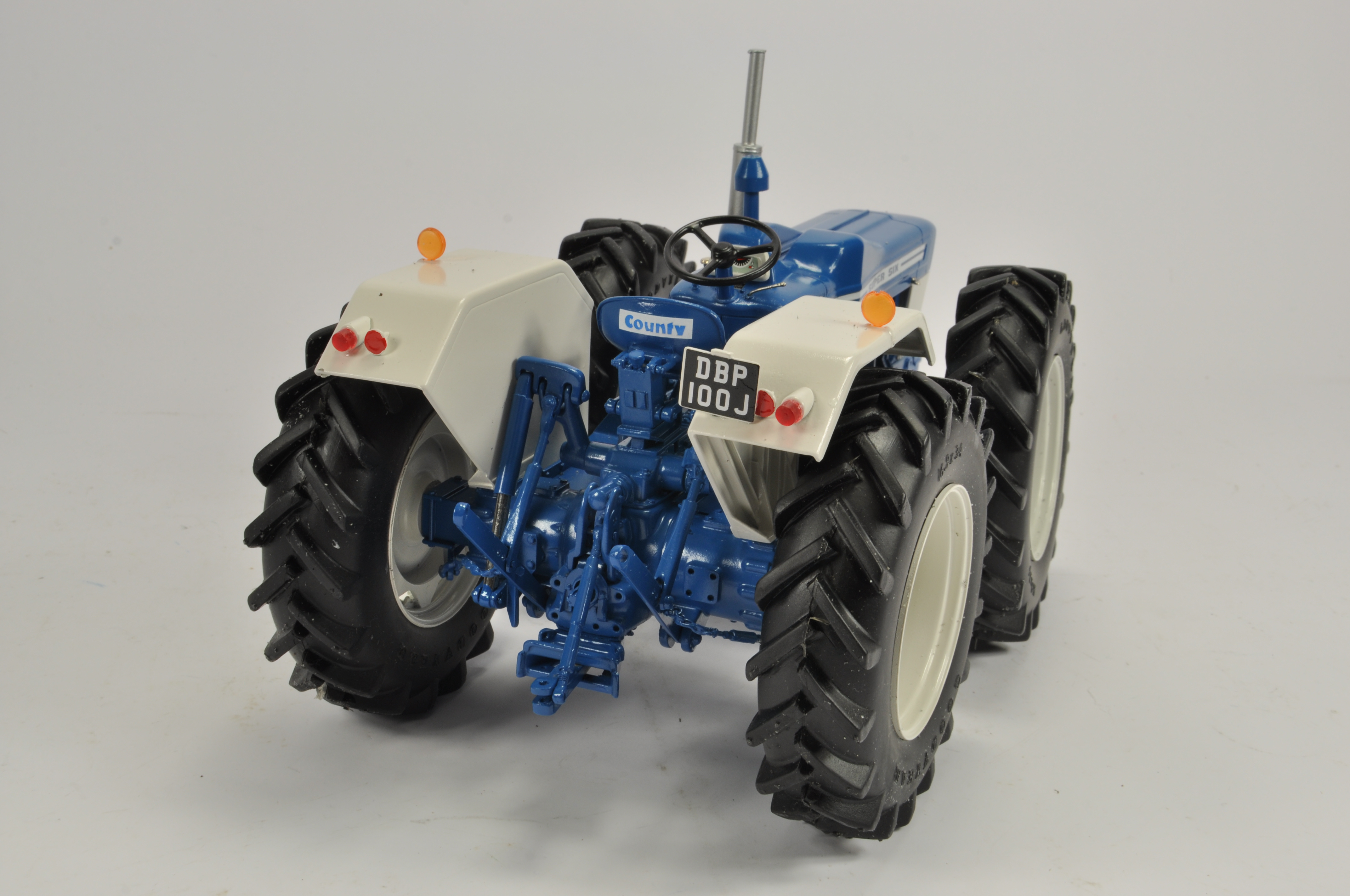DBP Models 1/16 Scale County 1124 Super 6 Tractor. Force. This sought ...