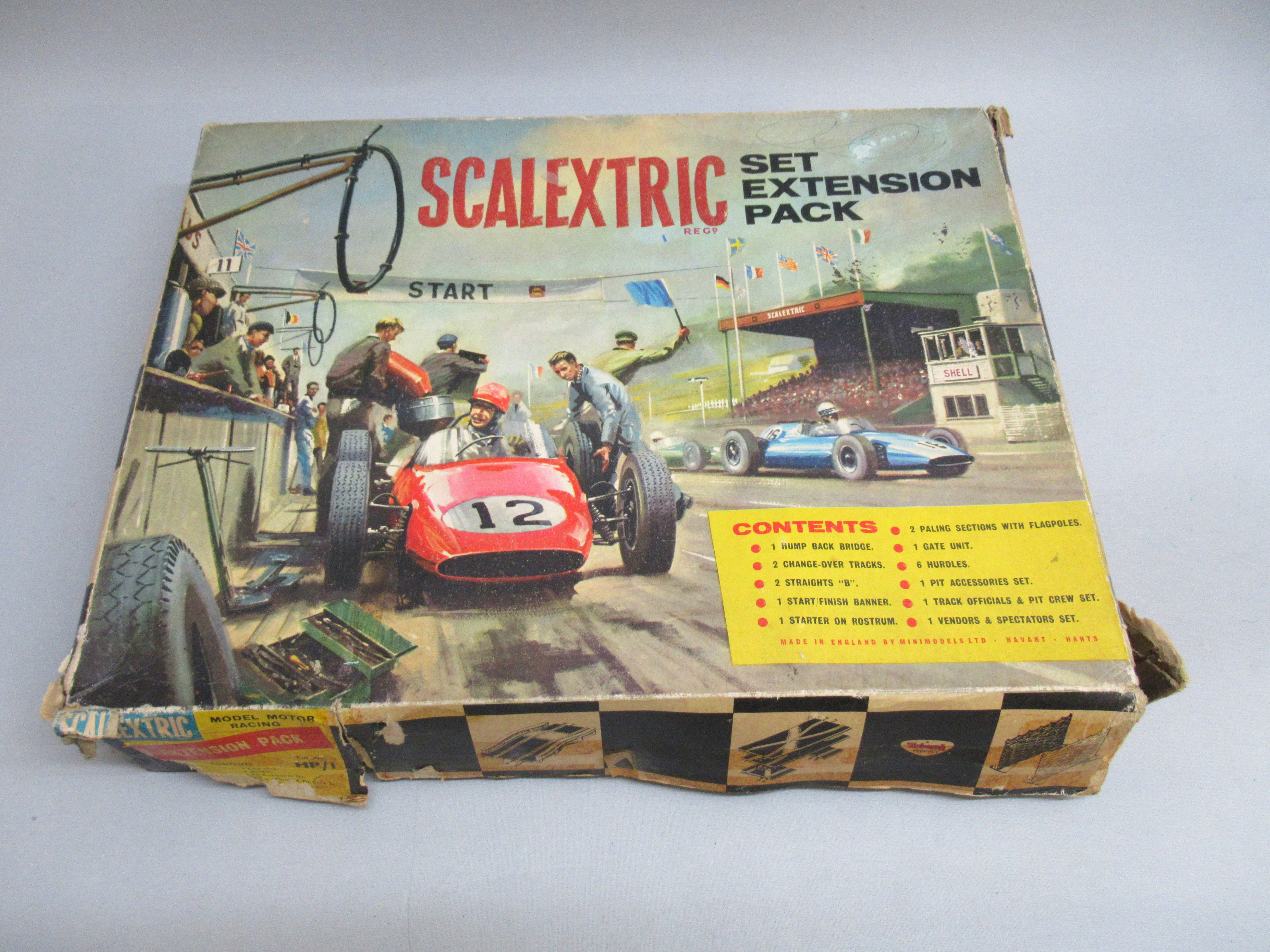 SCALEXTRIC SET WITH A PART SCALEXTRIC EXTENSION PACK, BOXED