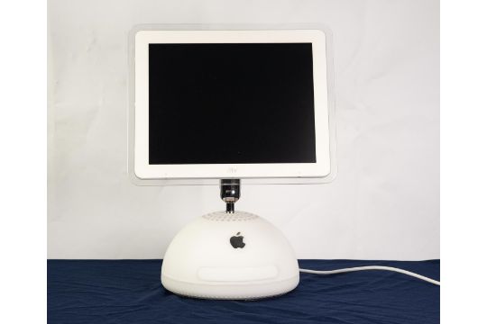 iMAC G4, VERSION 10.5.8, 15 INCH LCD DISPLAY WITH EASY HEIGHT, TILT AND ...