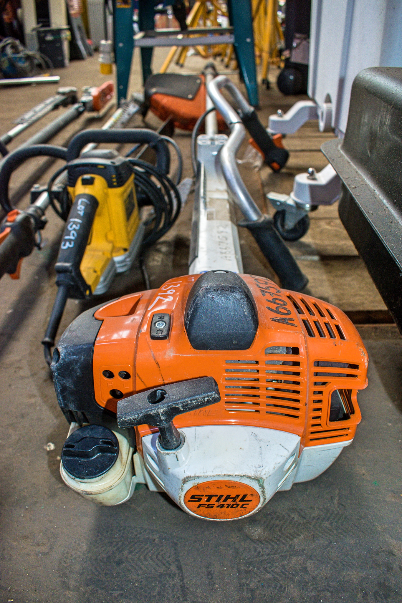 Stihl FS410 petrol driven strimmer A667592