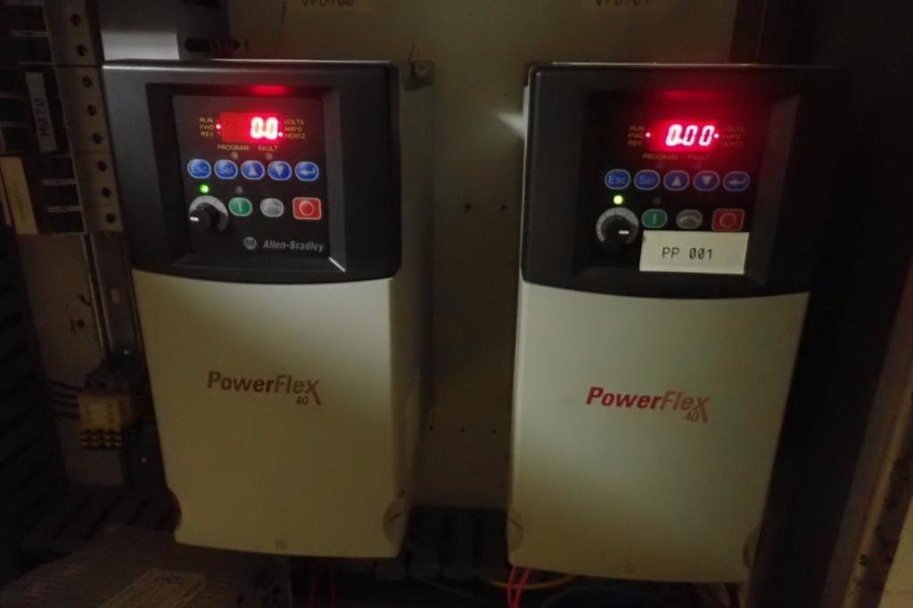 (2) Allen Bradley powerflex 40 vfds, 7.5 hp each, (1) powerflex 4 vfd ...