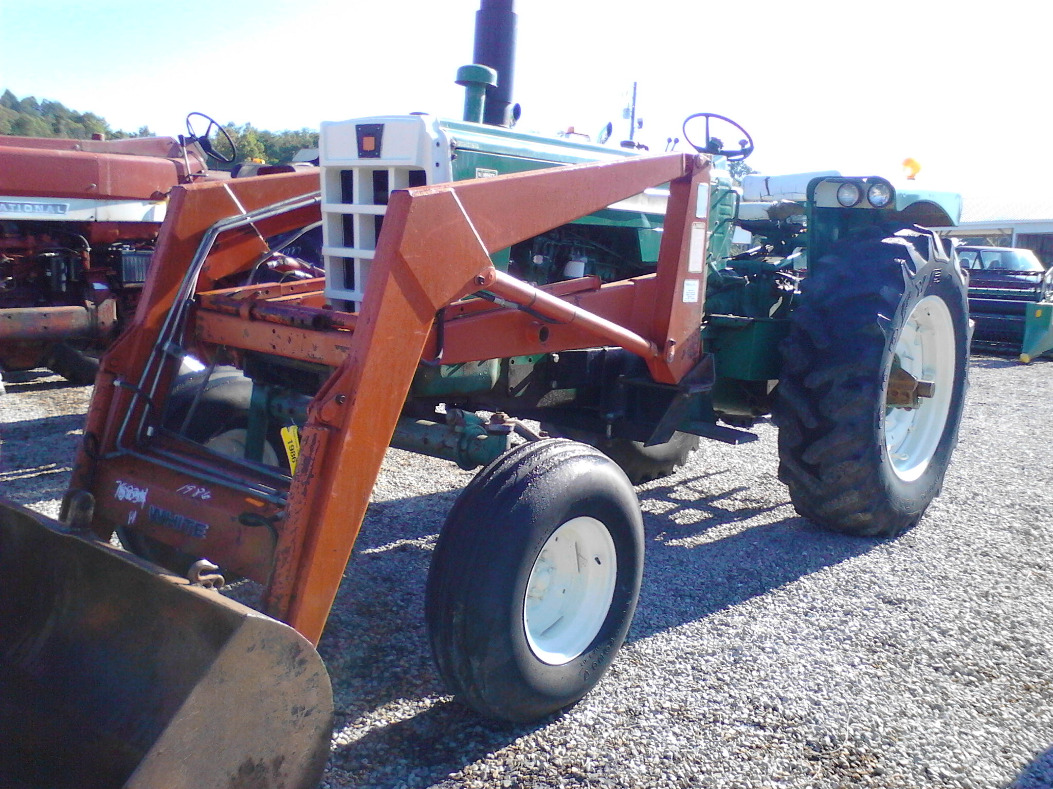 Oliver w/1850 loader