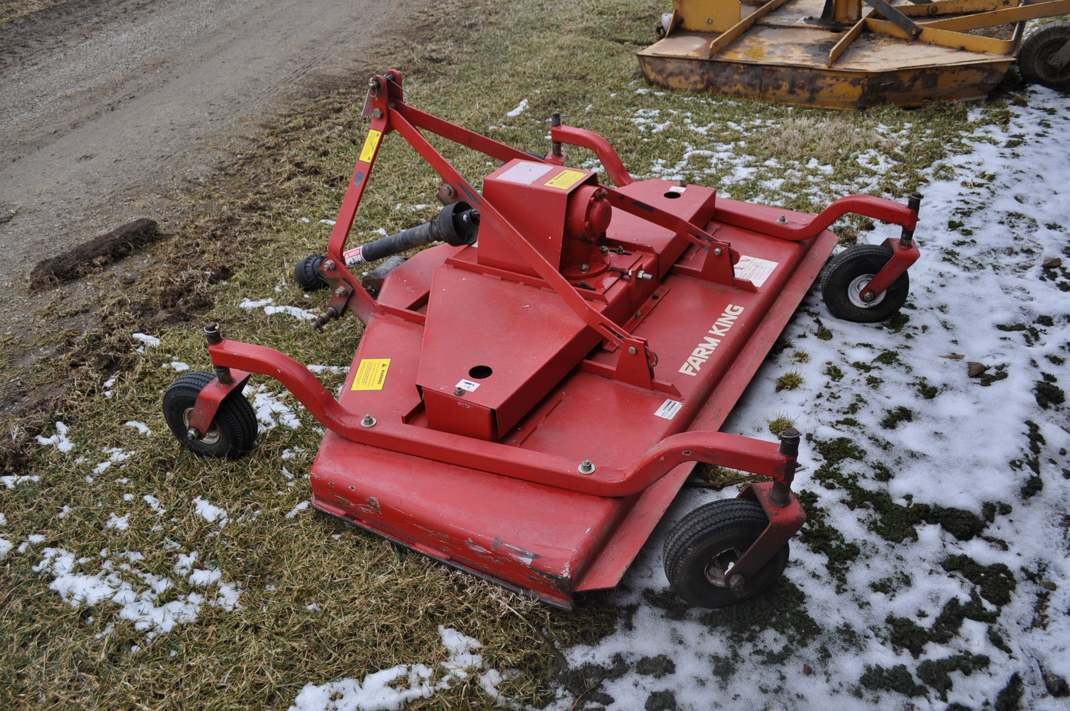 6’ Farm King finish mower, 3 pt, 540 PTO