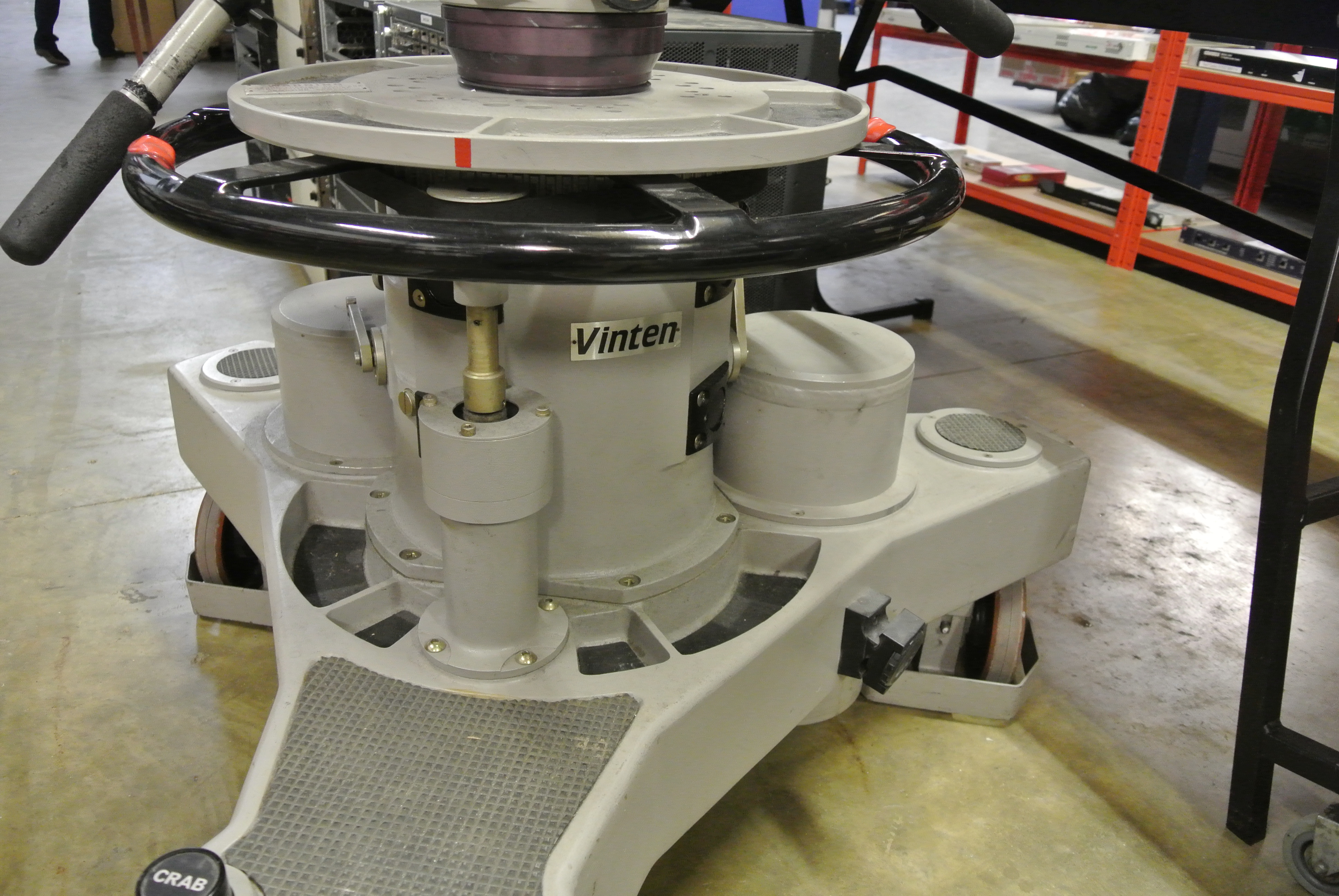 VINTEN HAWK Pedestal Studio Broadcast Tripod System With Vinten Vision ...