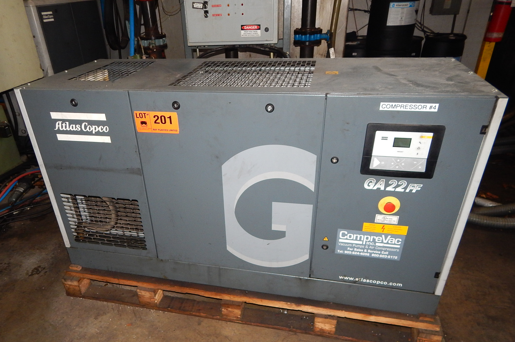 ATLAS COPCO GA22FF ROTARY SCREW AIR COMPRESSOR S/N: AP1462241 (CI)