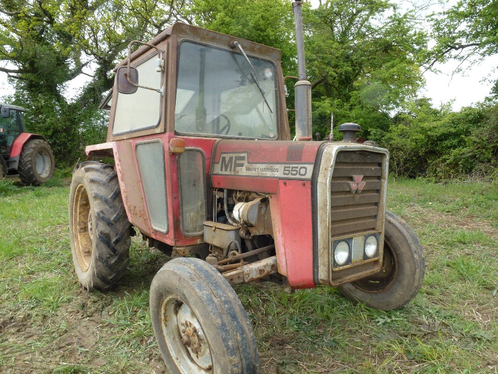 Massey Ferguson 550 2wd tractor, reg RPV 870R, 4098 hours, c/w rear ...