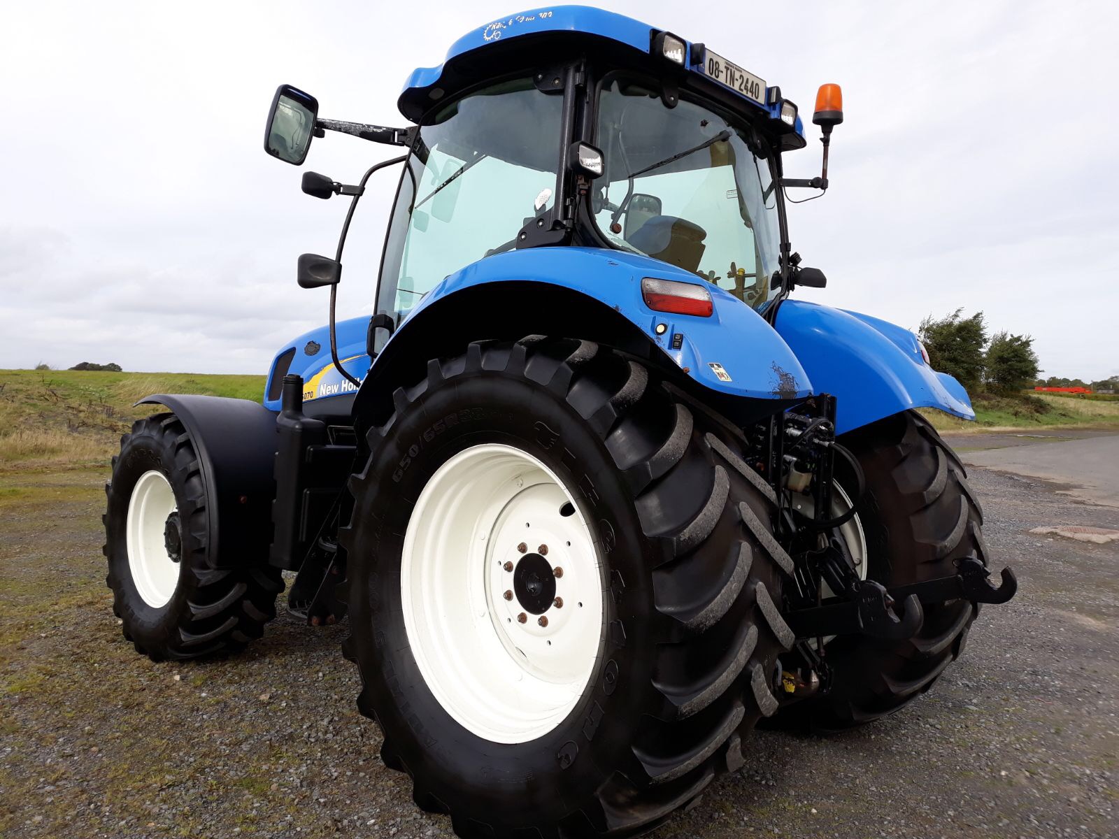 NEW HOLLAND T6070 00DR E 6728 9509HRS 2 Dr Tractor Diesel Automatic