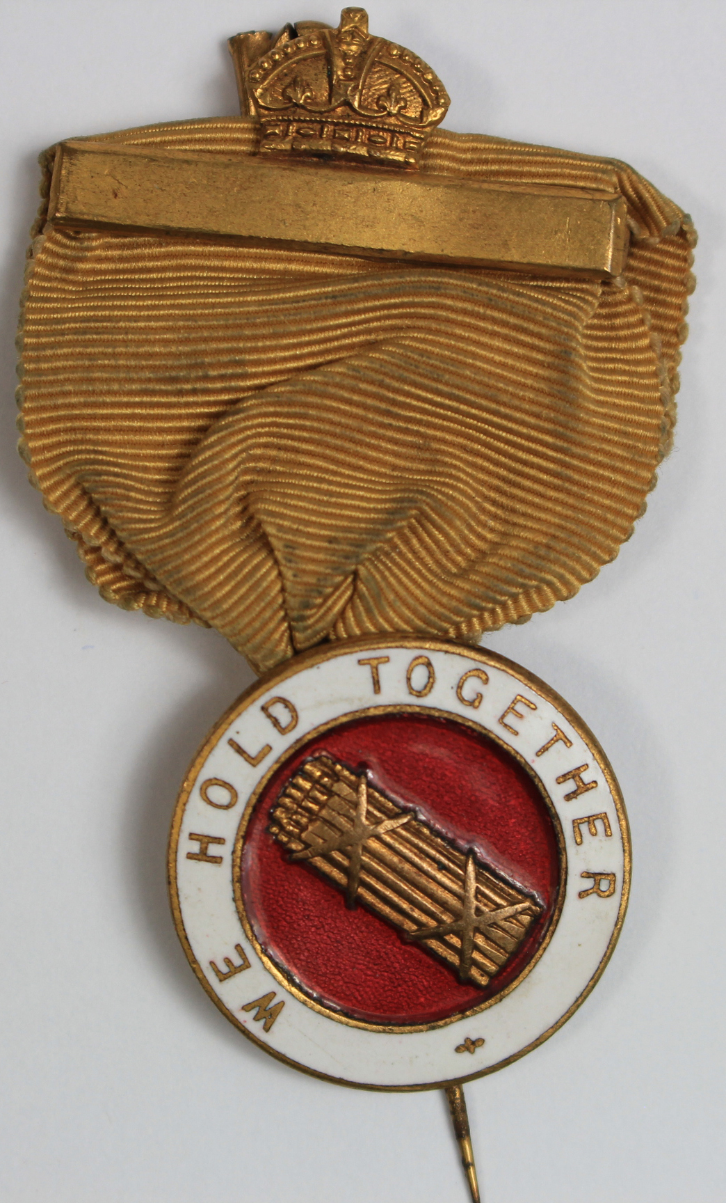 Badge, British Fascist badge/medal, "We hold together".