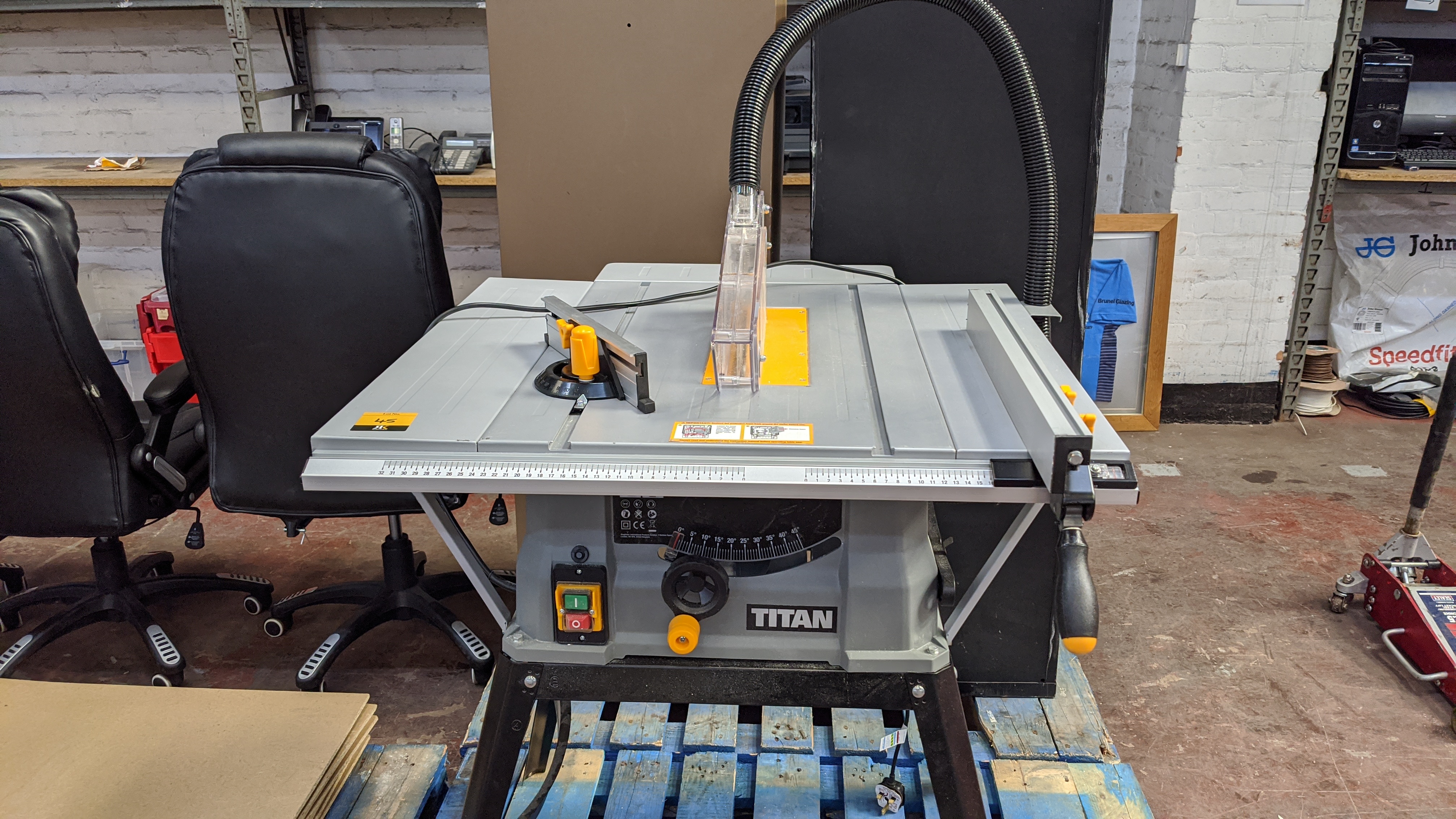Titan 1500w table saw model TTB674TAS. Lots 22 - 53 are all located ...