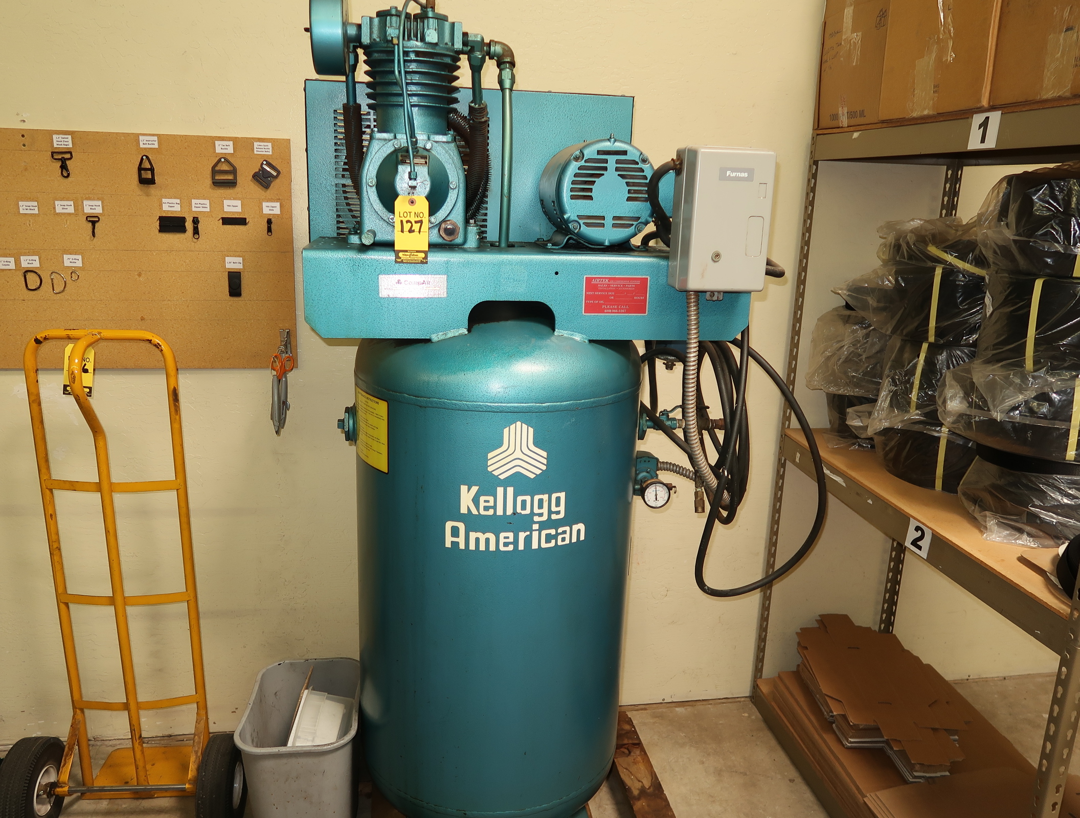 KELLOGG AMERICAN 5HP VERTICAL AIR COMPRESSOR