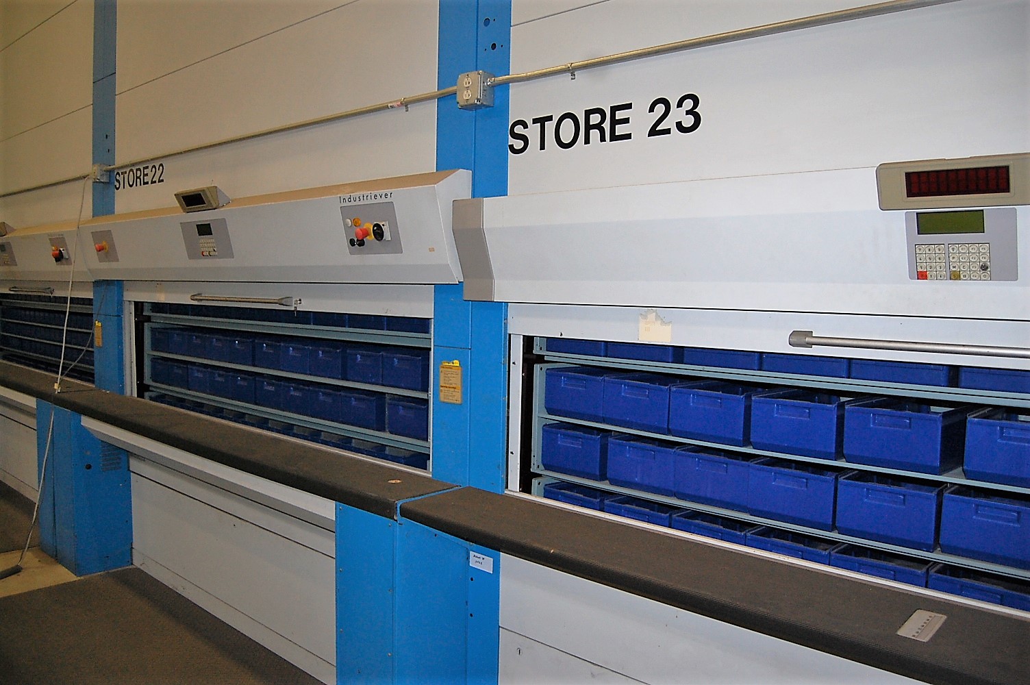White Conveyors Model Remstar Series 2400 Vertical Carousel Storage ...