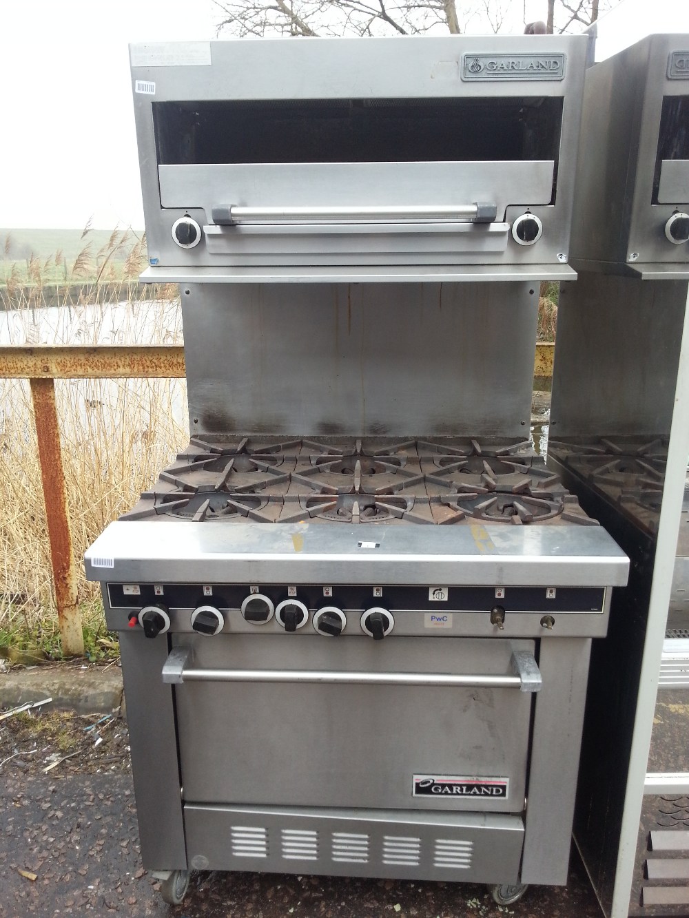 GARLAND Gas Catering 6 Hob - Under Hob Oven - Above Hob Grill - Missing ...