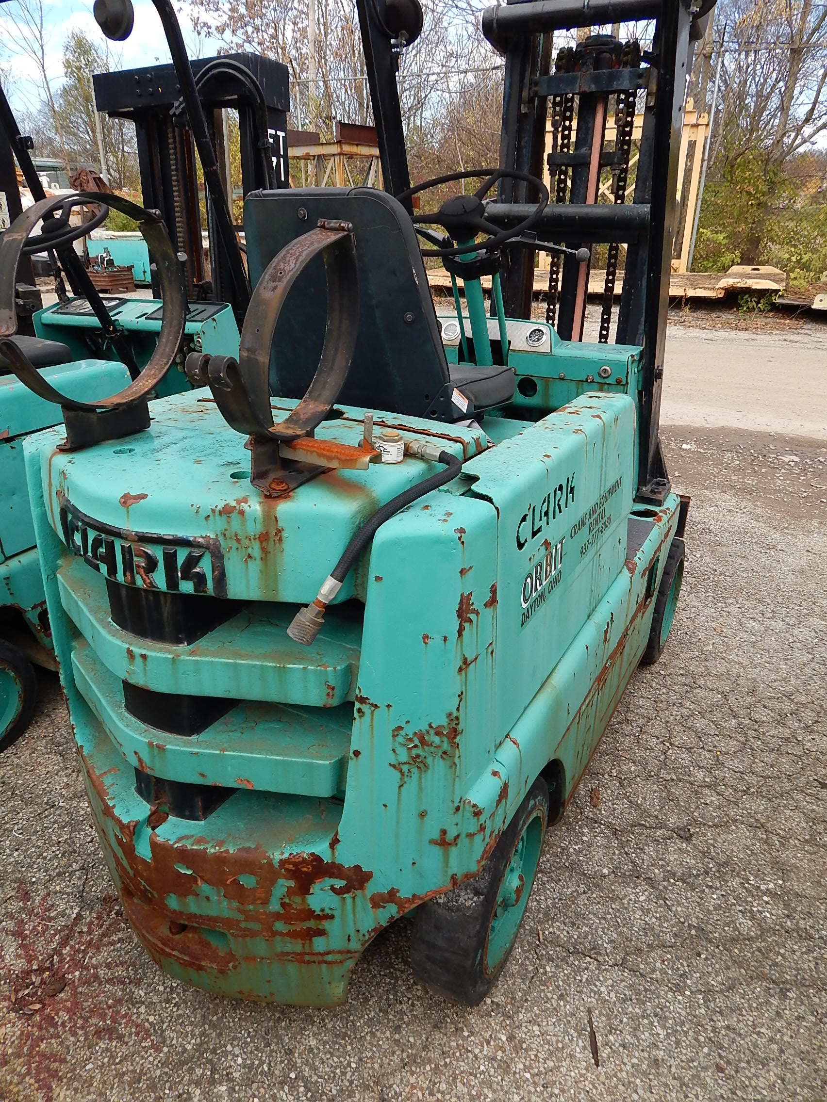Clark Model C40B Forklift, s/n C40B74739, 4,000lb. Cap., LP, Hard Tire ...