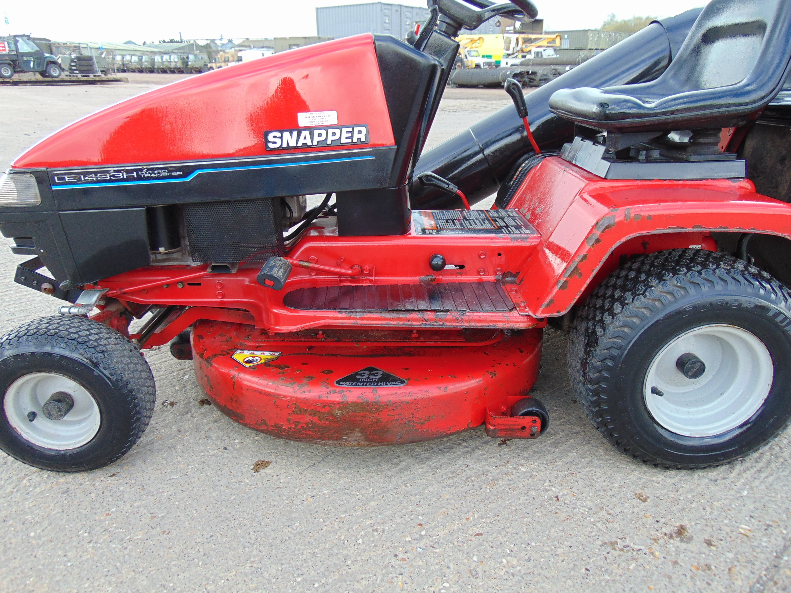 You are bidding on a Snapper LE1433H Ride On Mower. This Snapper ...