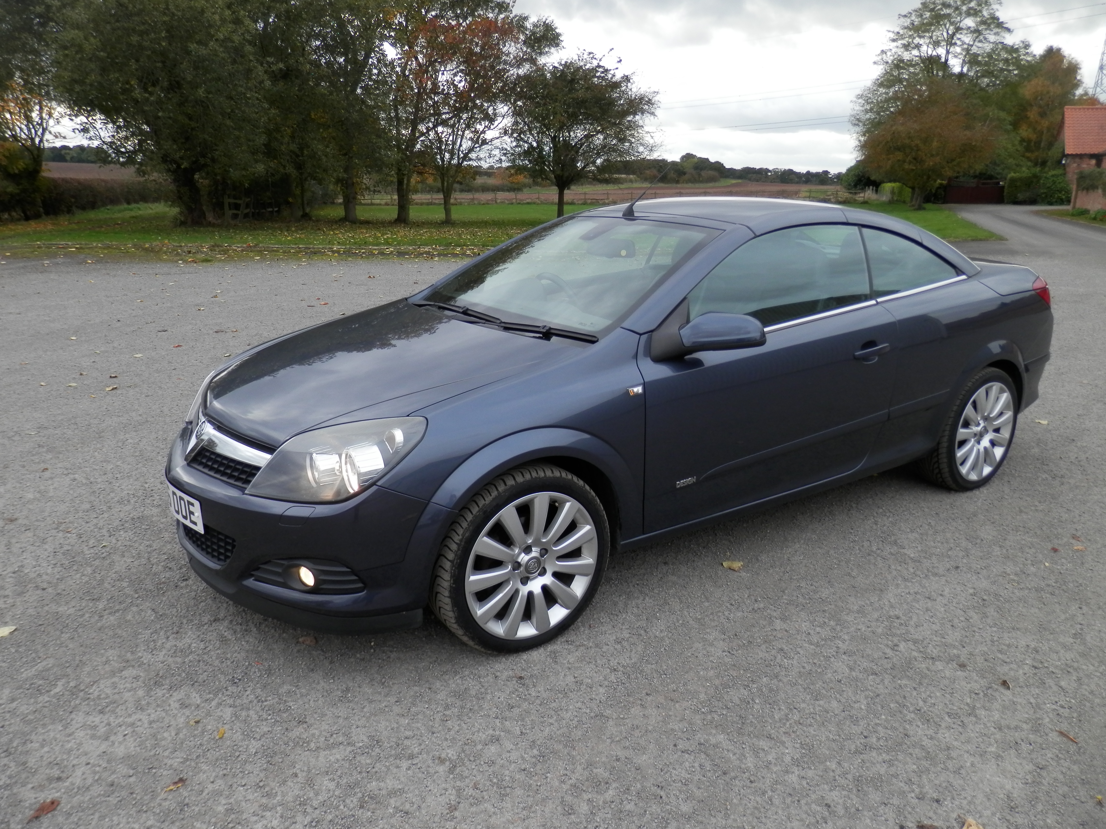 2006/06 VAUXHALL ASTRA DESIGN 1.8 SPORT TWIN TOP CONVERTIBLE, ONLY 62K ...