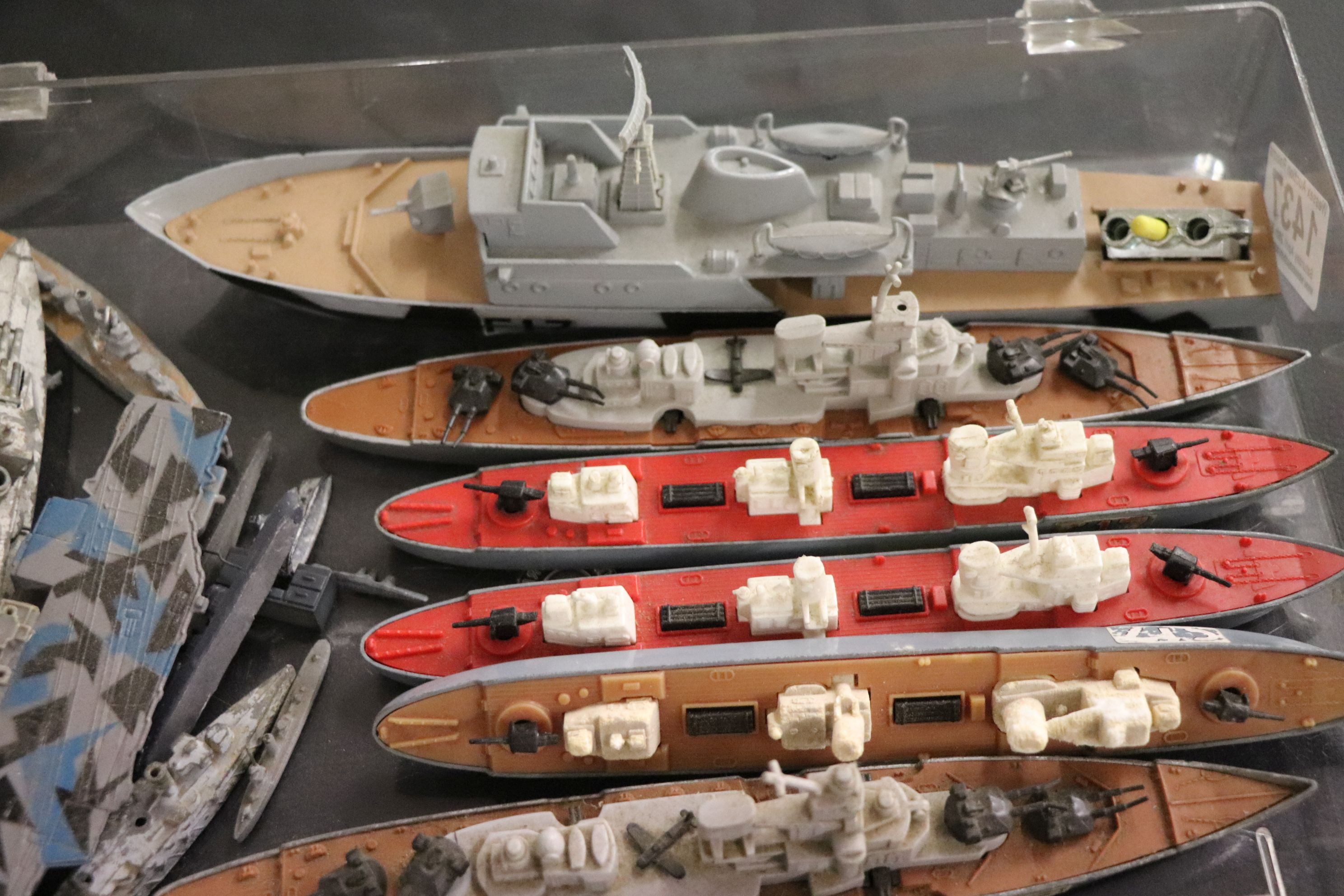 Dinky Corvette Battleship, 7 Matchbox Sea Kings Battleships, 8 Small ...