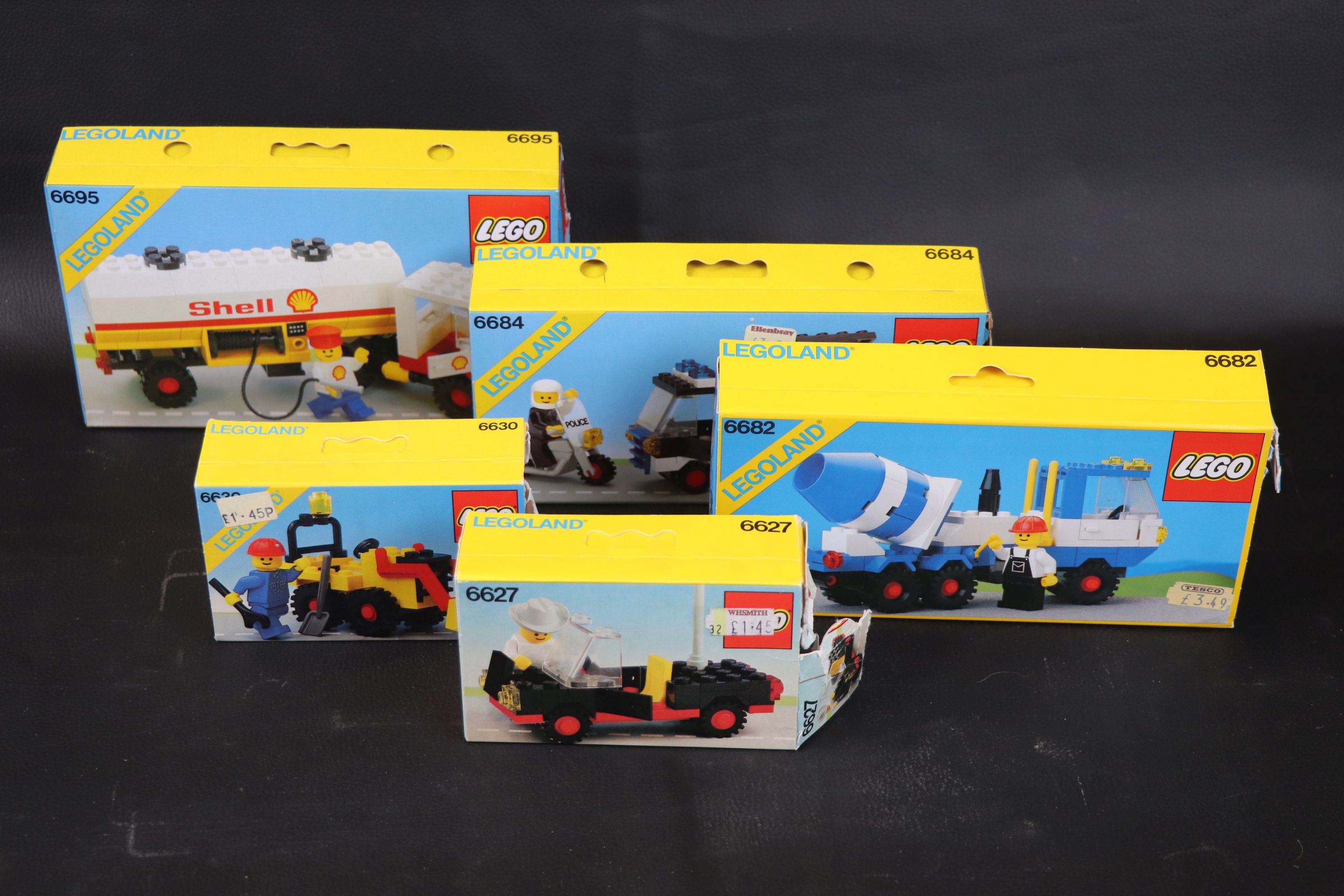 Five boxed Lego Legoland sets to include 6684, 6630, 6695, 6627 & 6682 ...
