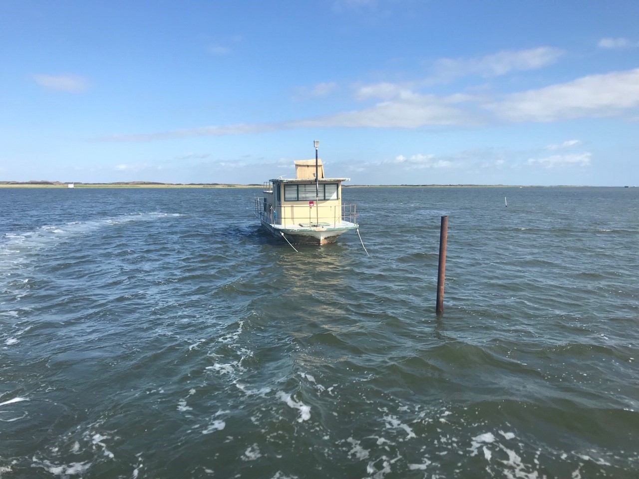 FLOATING CABIN WITH PERMIT, BAFFIN BAY, TX Location: Heading south from ...