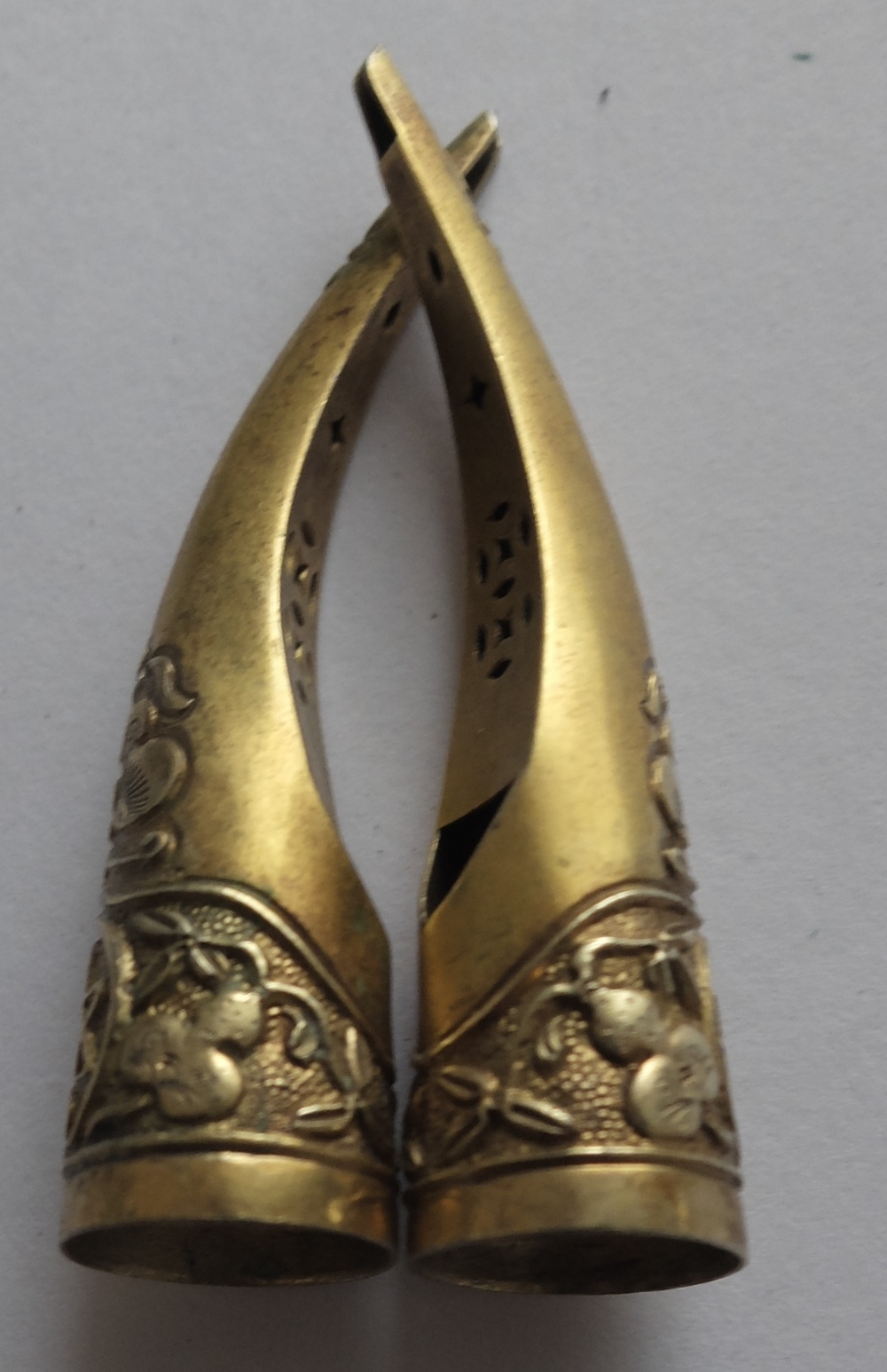 Pair of Ornate Antique Chinese Finger Nail Guards - 6cm long.The cost ...