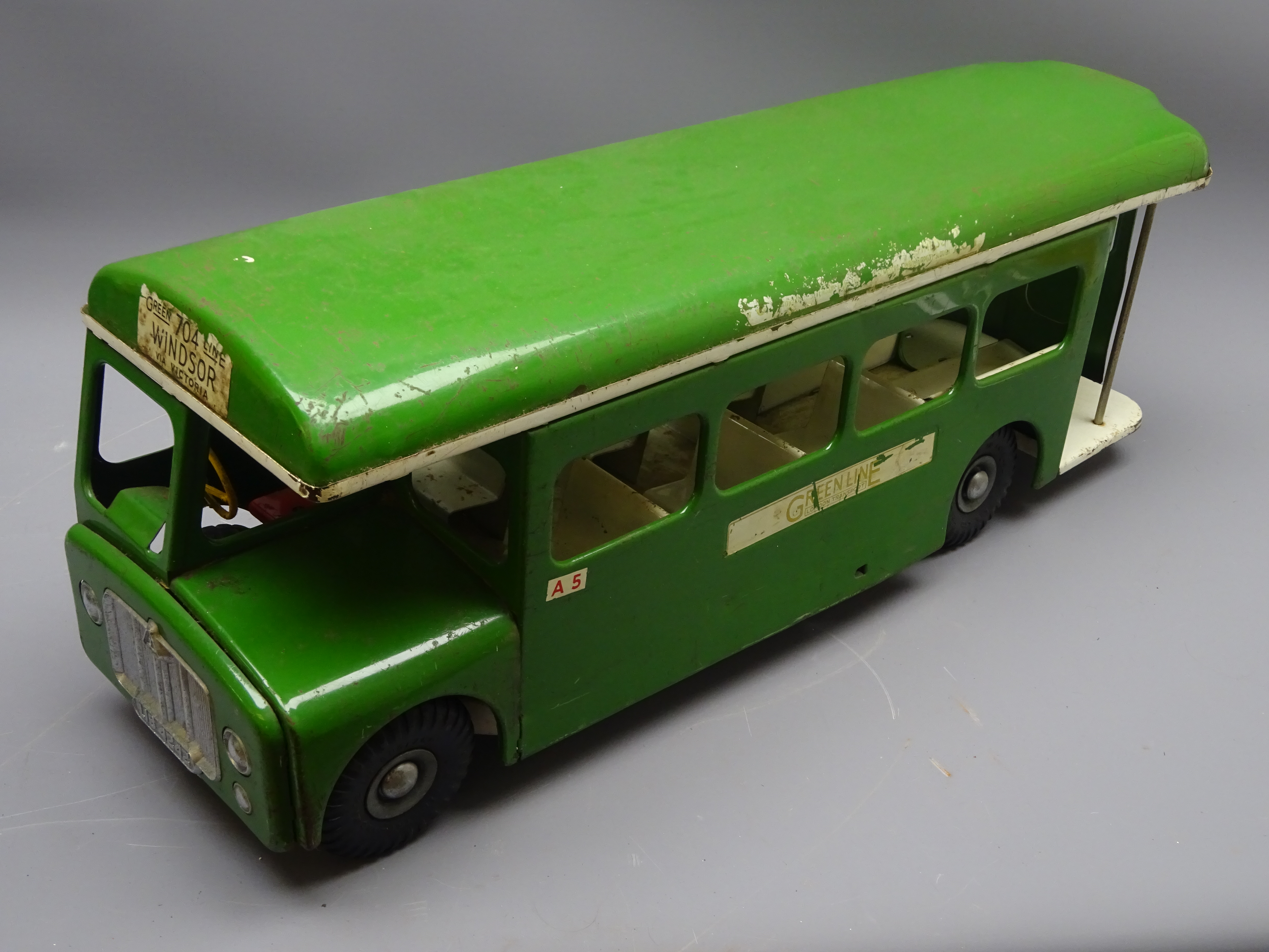 Lines Bros Tri-ang tin-plate Greenline London Transport single decker ...