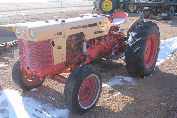 CASE 430 TRACTOR SN# 825927, 4 cyl gas, standard trans, tires: 13.6 x ...