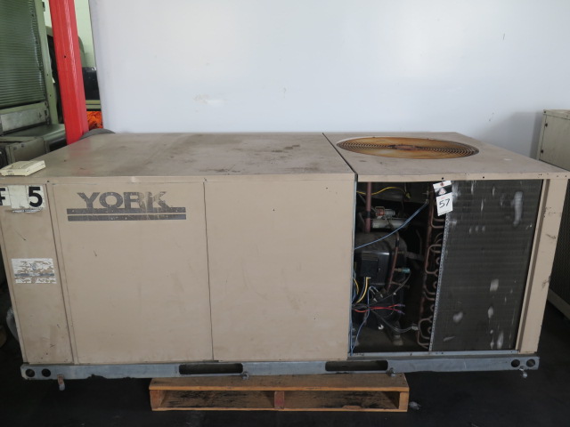 York mdl. B3CH048A25B Air Conditioning Unit 208/230-3-60
