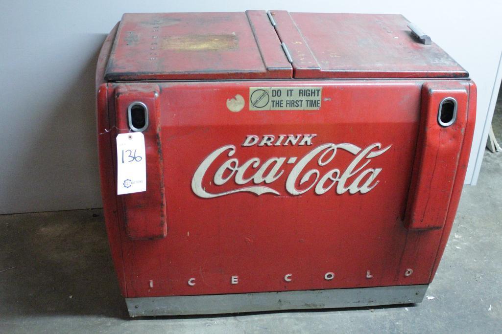 Vintage Coca-Cola chest Westinghouse Coca Cola WD10 Style 1377236 48