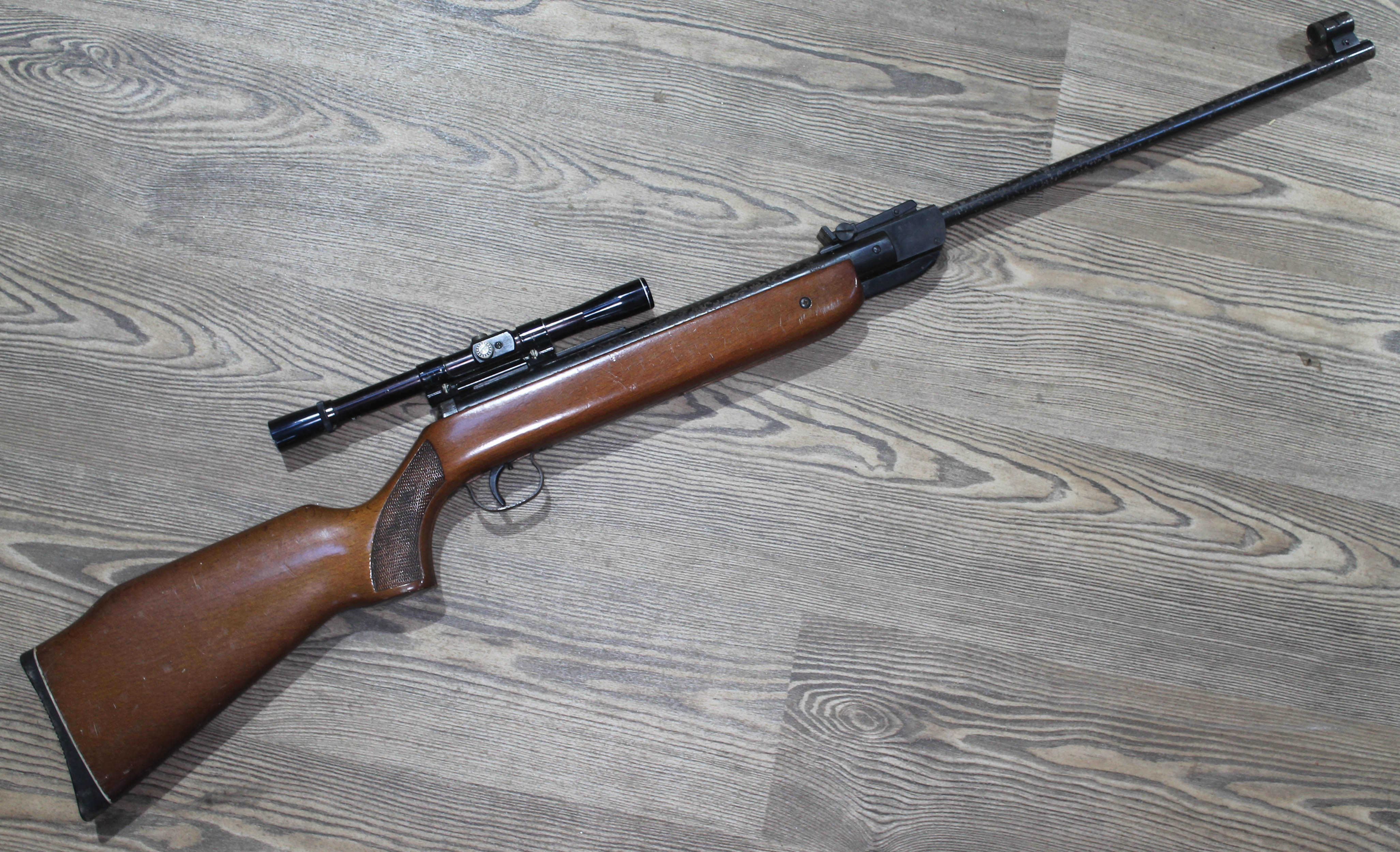 A German 'Original' mod. 35, .22 air rifle with BSA 4x20 sight.