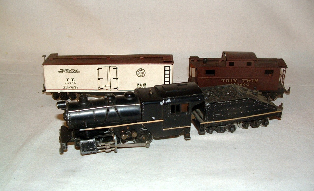 TRIX TTR 9/525 American Switcher 0-4-0 with Slope Back 4 axle Tender ...