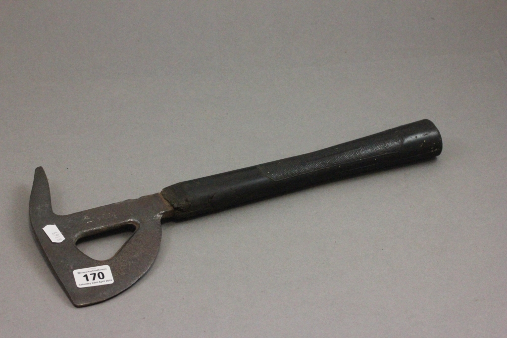 Military Issue Elwell World War II Fireman's Axe dated 1944, patent no ...