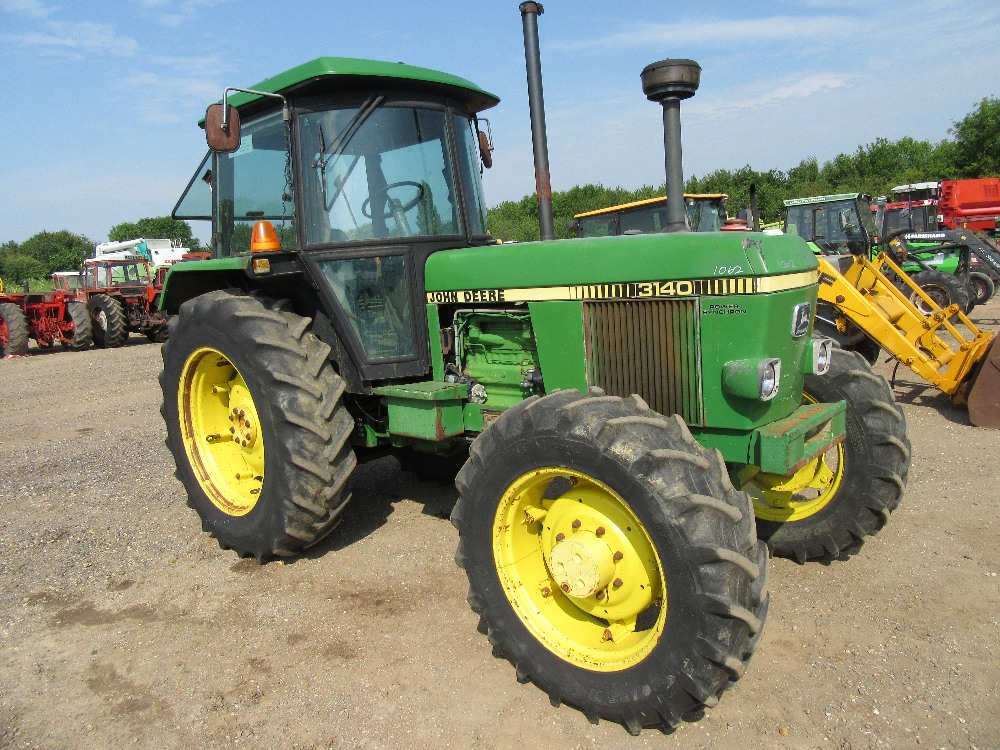 John Deere 3140 4wd Tractor SG2 Cab