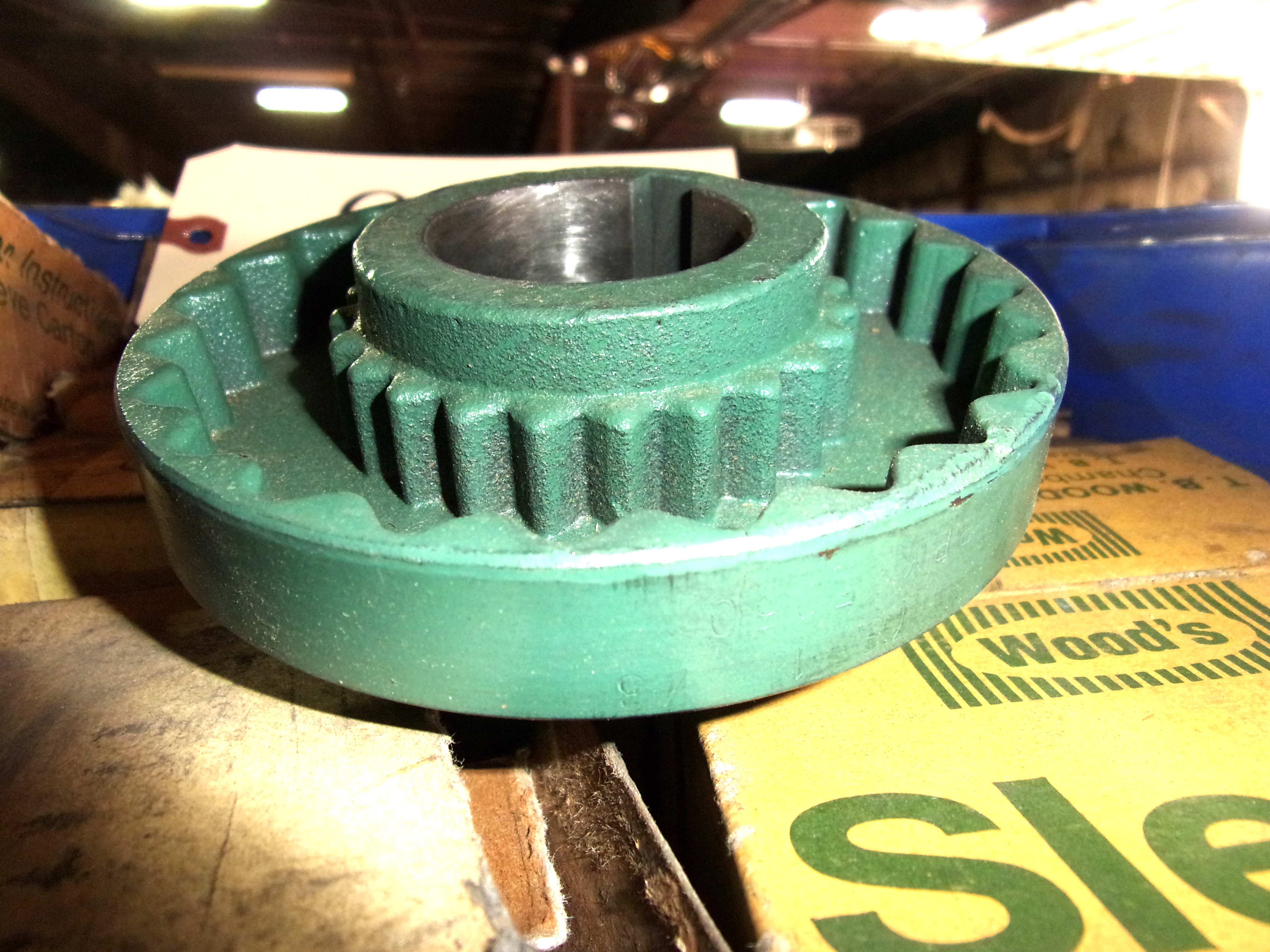 LOT OF WOOD'S FLANGES