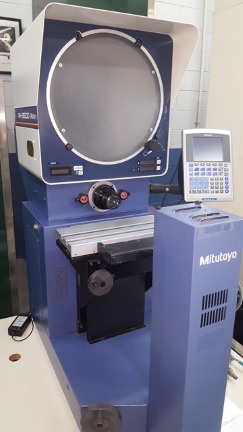 Mitutoyo PH-3500 Profile Comparator, 14" Screen Diameter, 17.7" x 5.7 ...