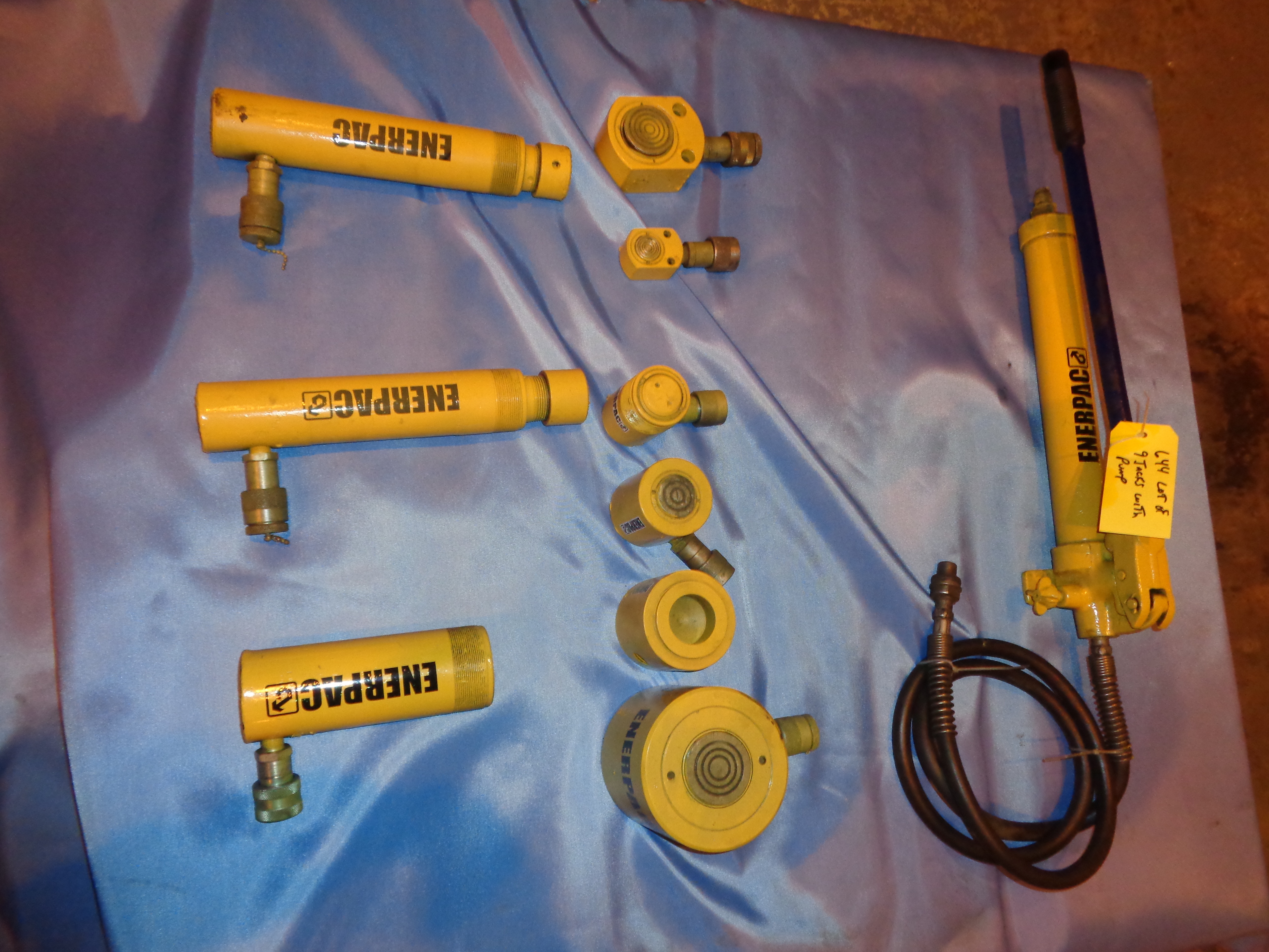 (9) Enerpac Jacks with Enerpac Pump *** All Items Need to Be Paid by ...