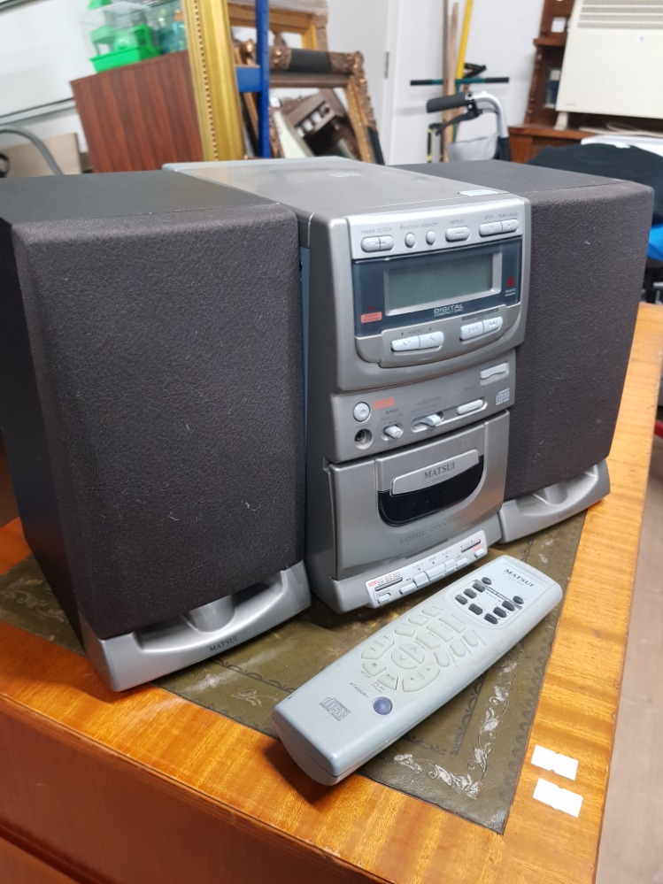 MATSUI HIFI SYSTEM AND 2 SPEAKERS PLUS REMOTE