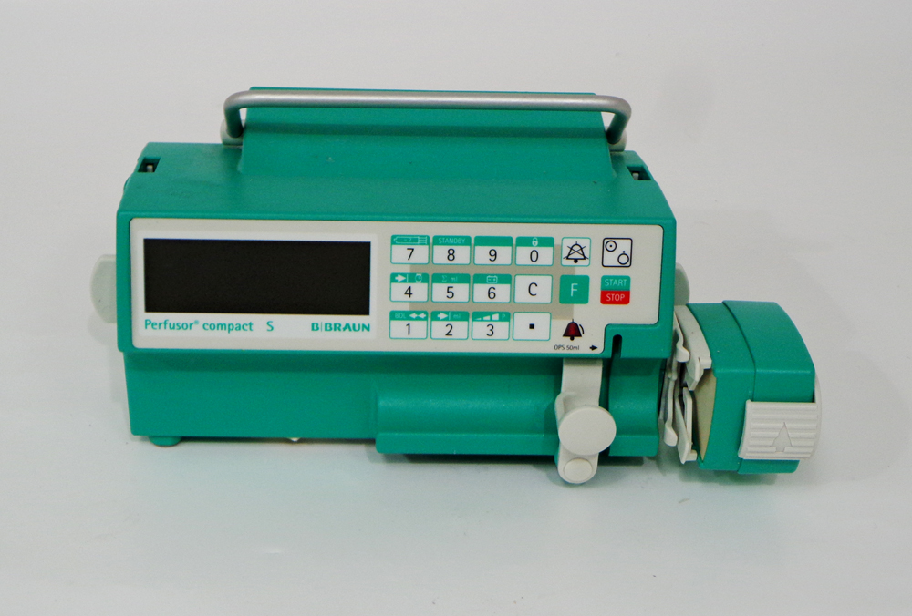 B Braun Medical Inc. Perfusor Compact Syringe Driver. Features include ...