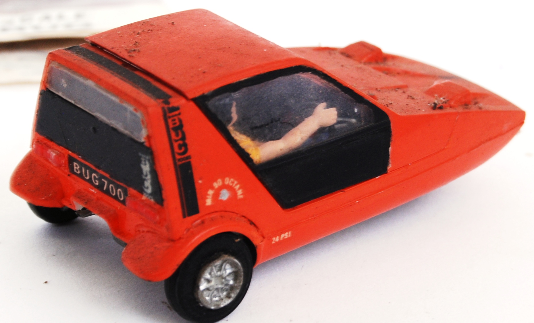 A rare vintage 1970's Airfix model Reliant Bond Bug car. 1:32 scale ...