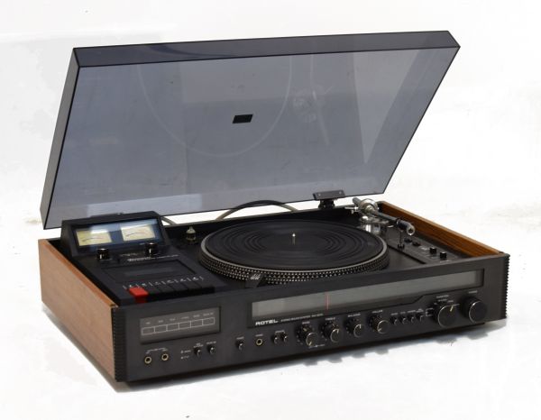 Rotel RM-5010 music centre (no speakers) Condition: