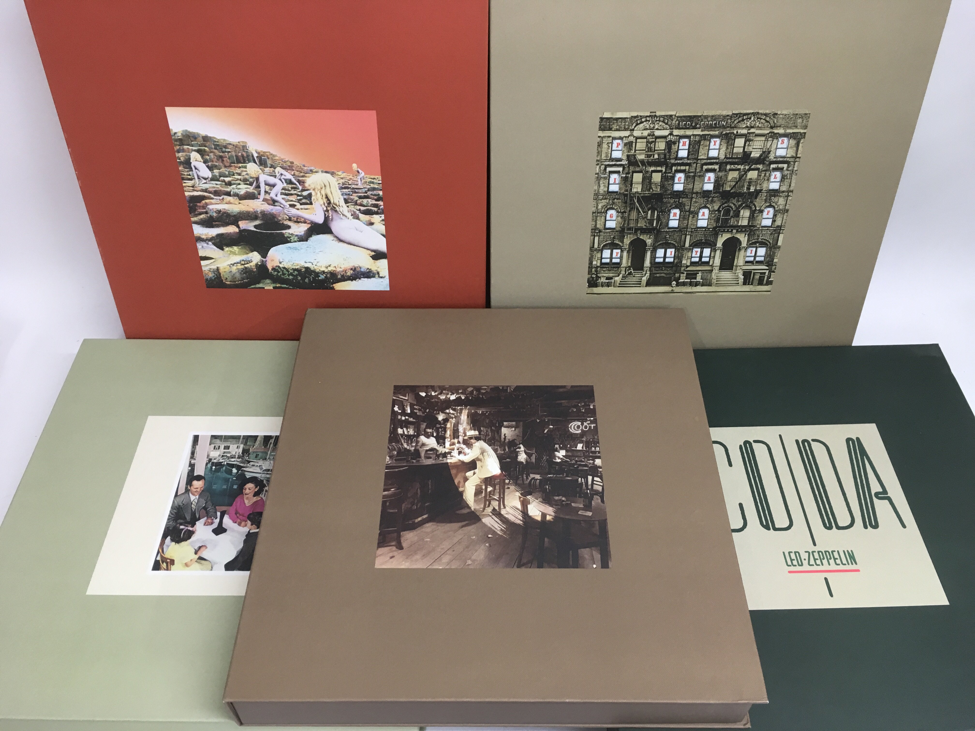 Nine Led Zeppelin 180g Vinyl and CD box sets complete with inserts ...