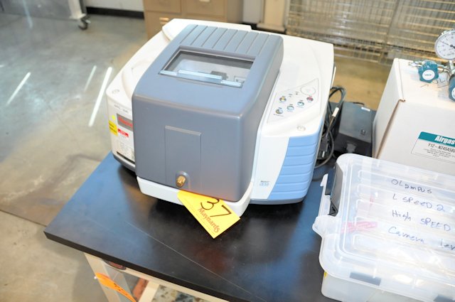 THERMO FISHER SCIENTIFIC NICOLET iS10 FT-IR Spectrometer S/N 912A0607