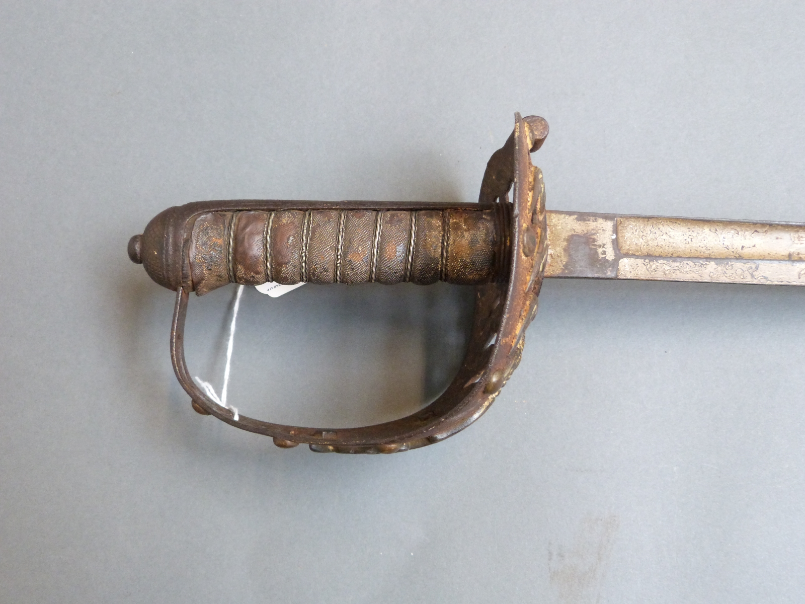 A 2nd Life Guards sword with King's crown and regimental script to hilt ...