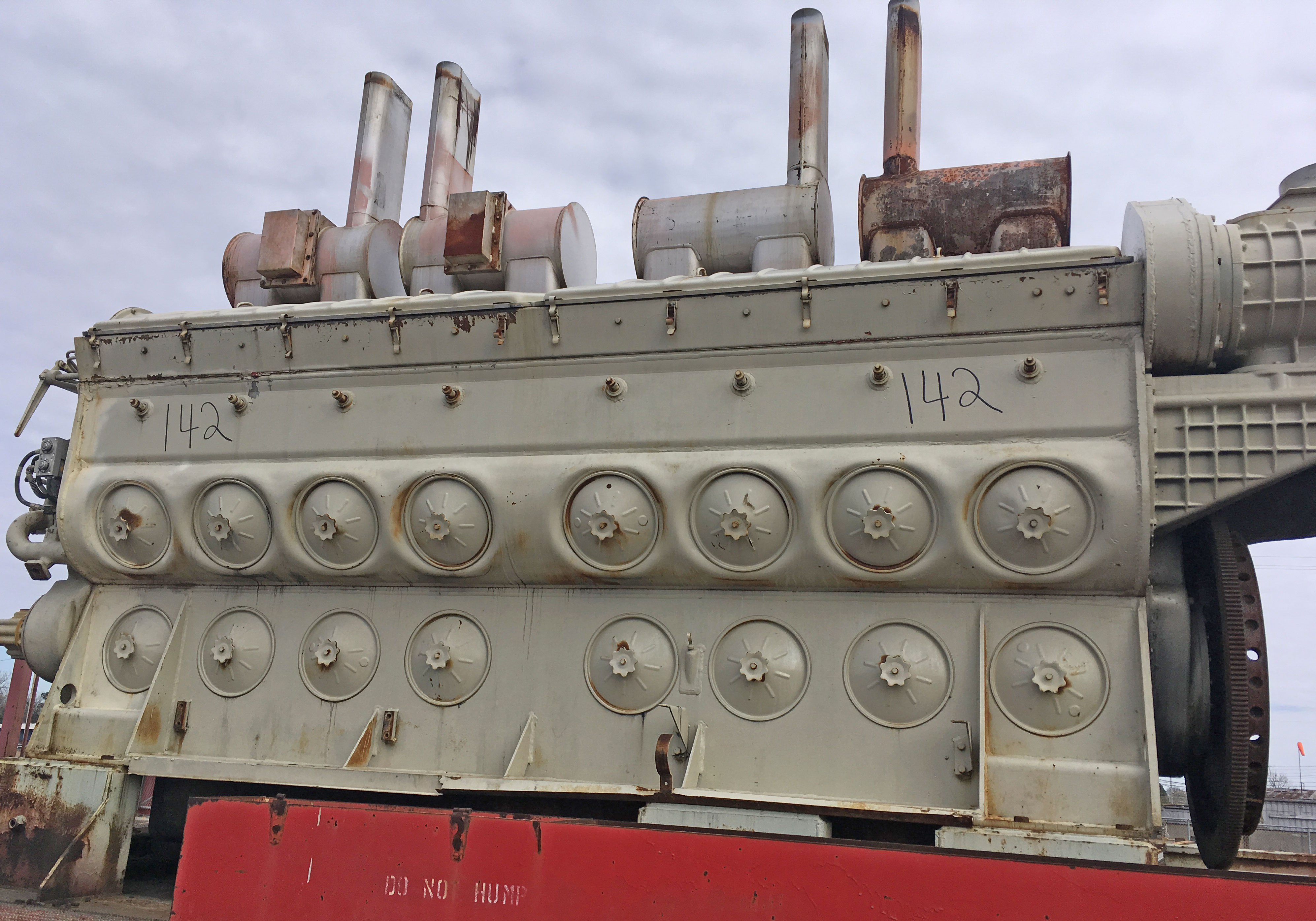 GE Locomotive Engine - 16 Cylinder