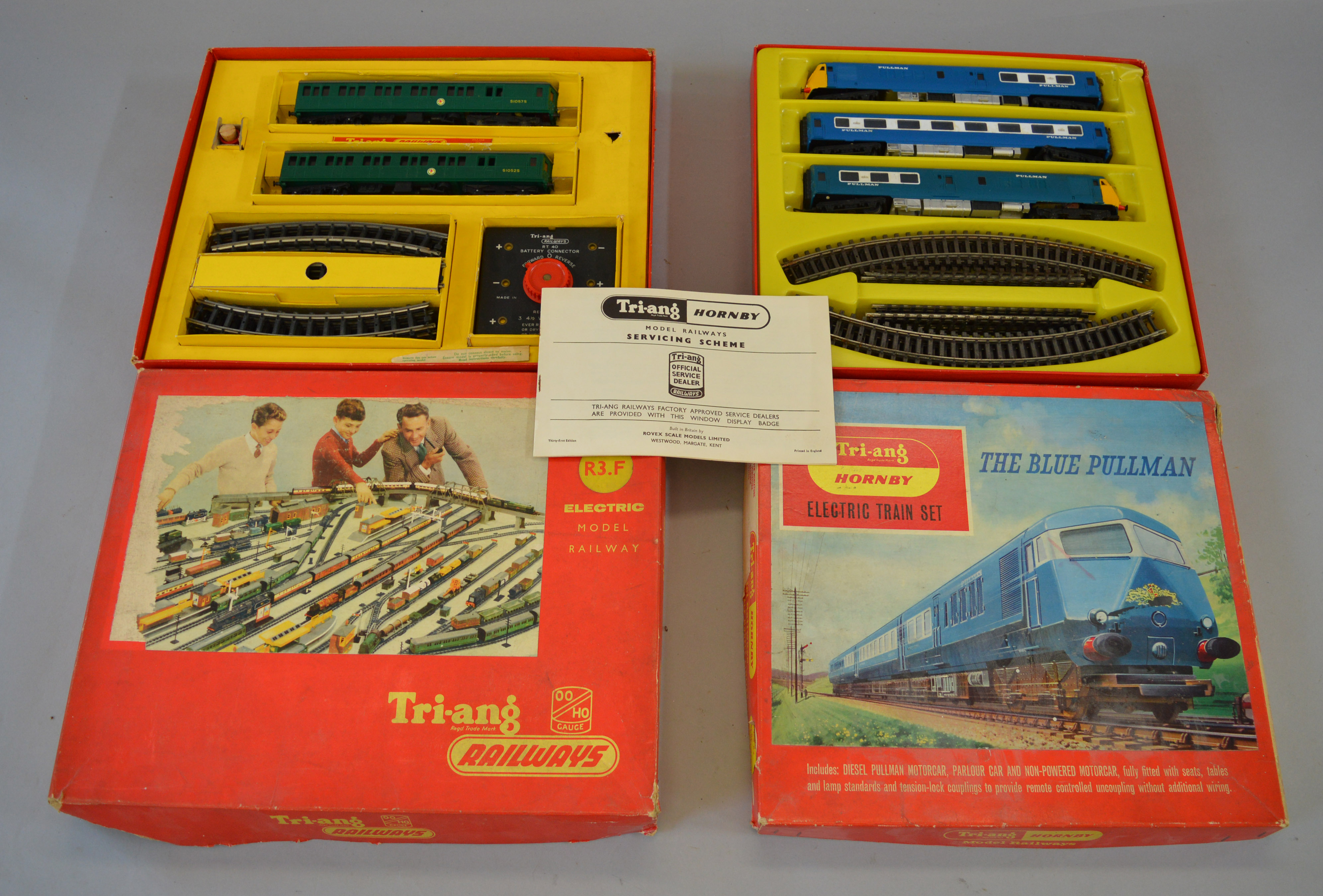 OO Gauge Tri-ang/Hornby R3.F Southern EMU train set & RS.52 Pullman ...