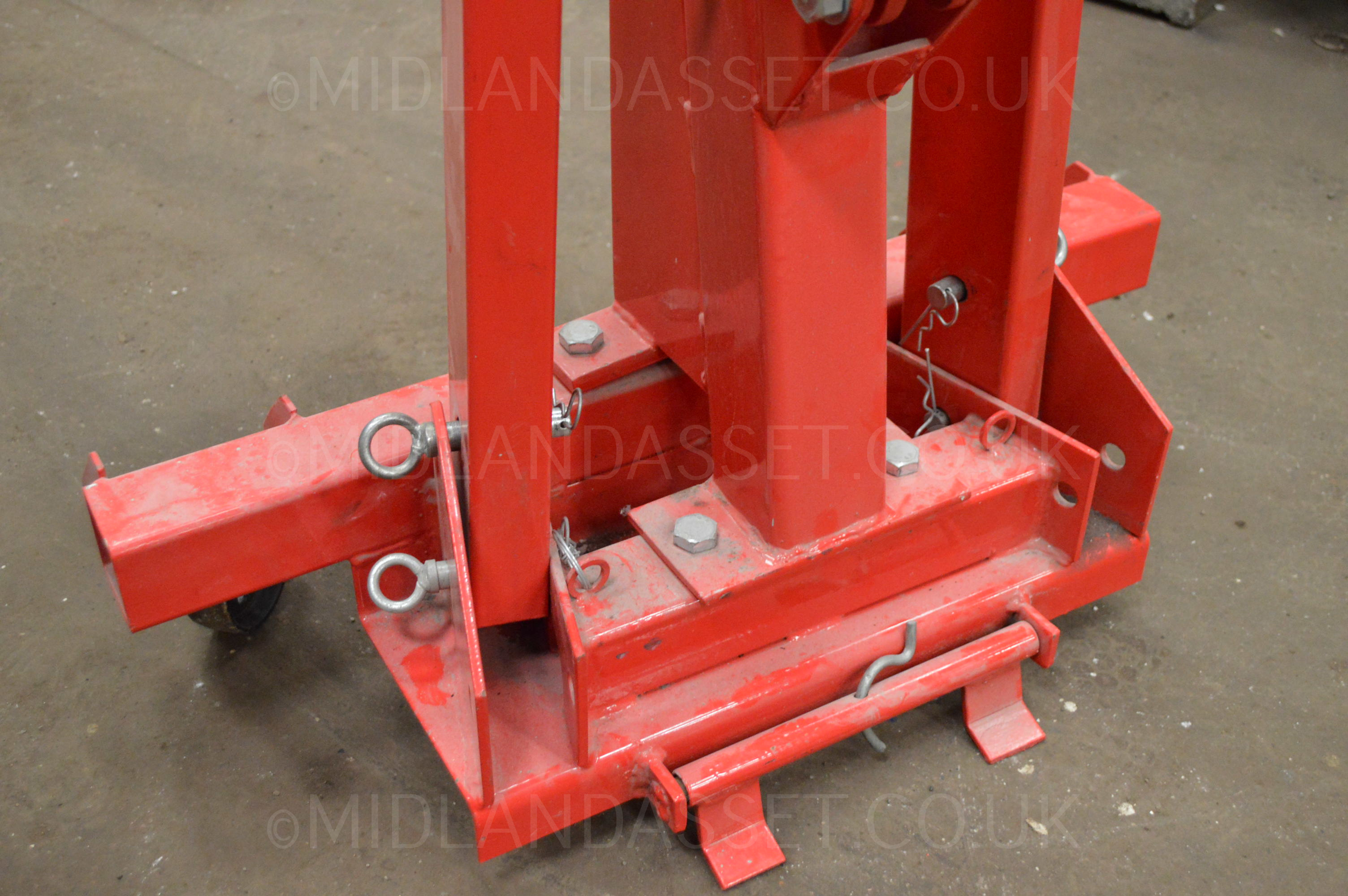 PNEUMATIC 1000KG CLARKE STRONG-ARM ENGINE HOIST WEIGHT: 74KG EXTENDABLE ...