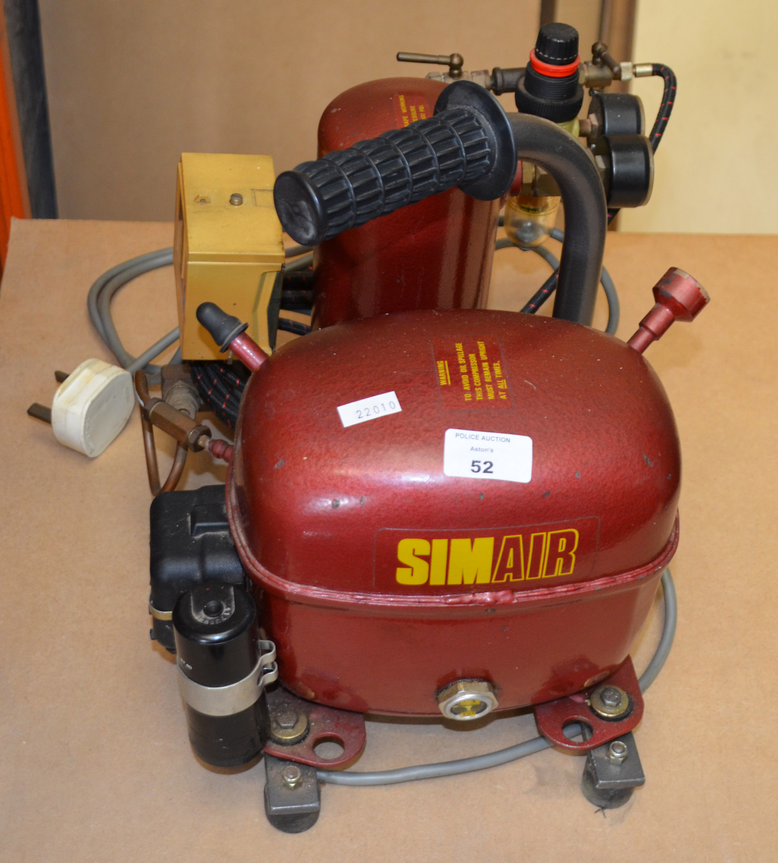 SIM-AIR mini compressor.