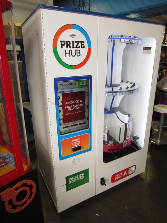 PRIZE HUB by BAYTEK FULL SIZE REDEMPTION CENTER Item is in used ...