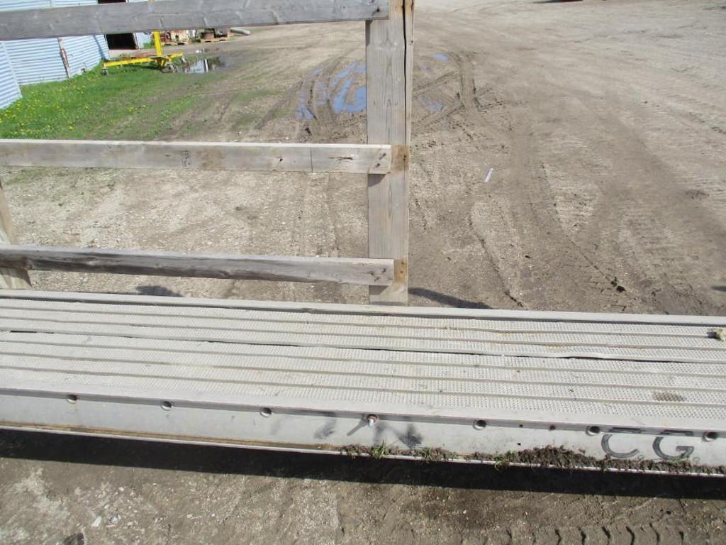 Aluminum walk plank, approximately 32' length, approximately 24" width ...